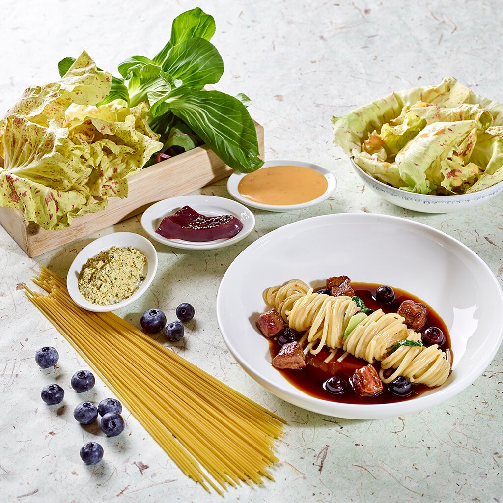 Entrecote mit Sauce, Ofen-Gemüse und Brückenpfeiler